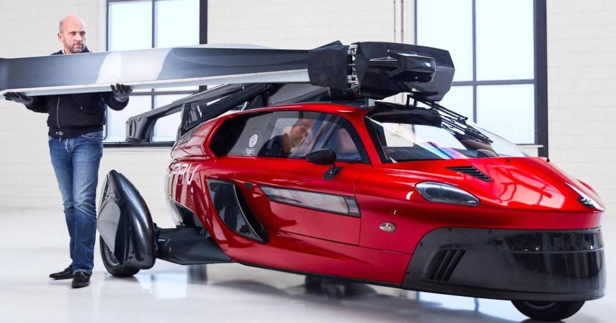 Nu kan du købe verdens første flyvende bil - Finans