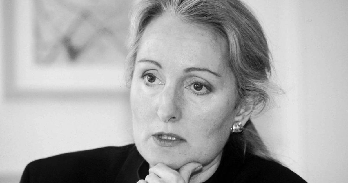 Anna Castberg smykkede sig med lånte fjer - Jyllands-Posten