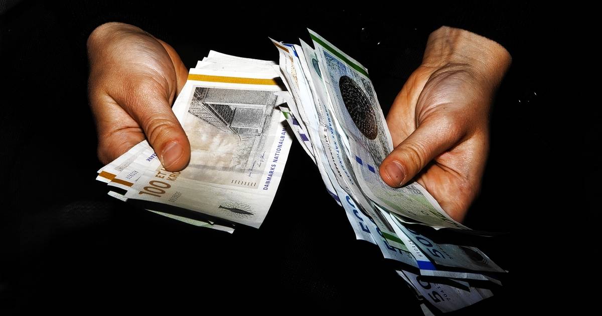 Spar penge: Bryd tabuet om både god og dårlig økonomi - Jyllands-Posten