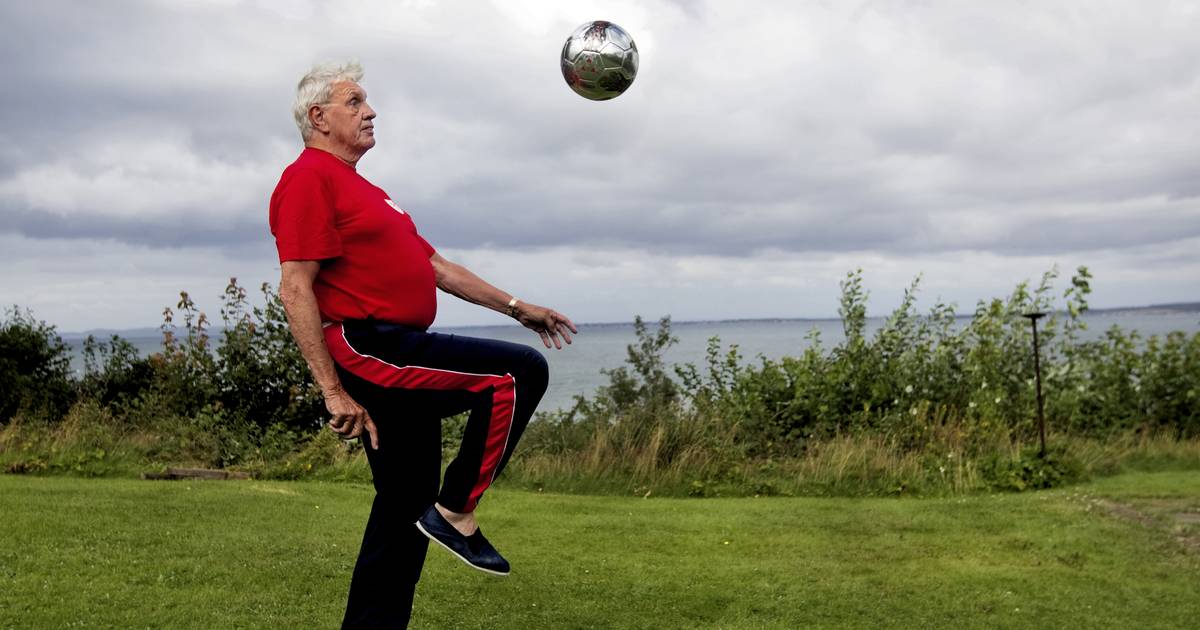 Fodboldlegenden Flemming Nielsen er død - 84 år - Jyllands-Posten