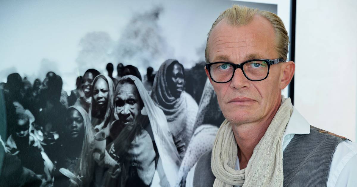 Prisvindende fotograf dokumenterer liv og død - Jyllands-Posten