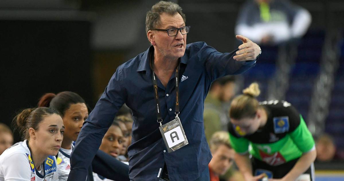 »Han forsøger at coache som en skandinav, men når han ryger op i det ...