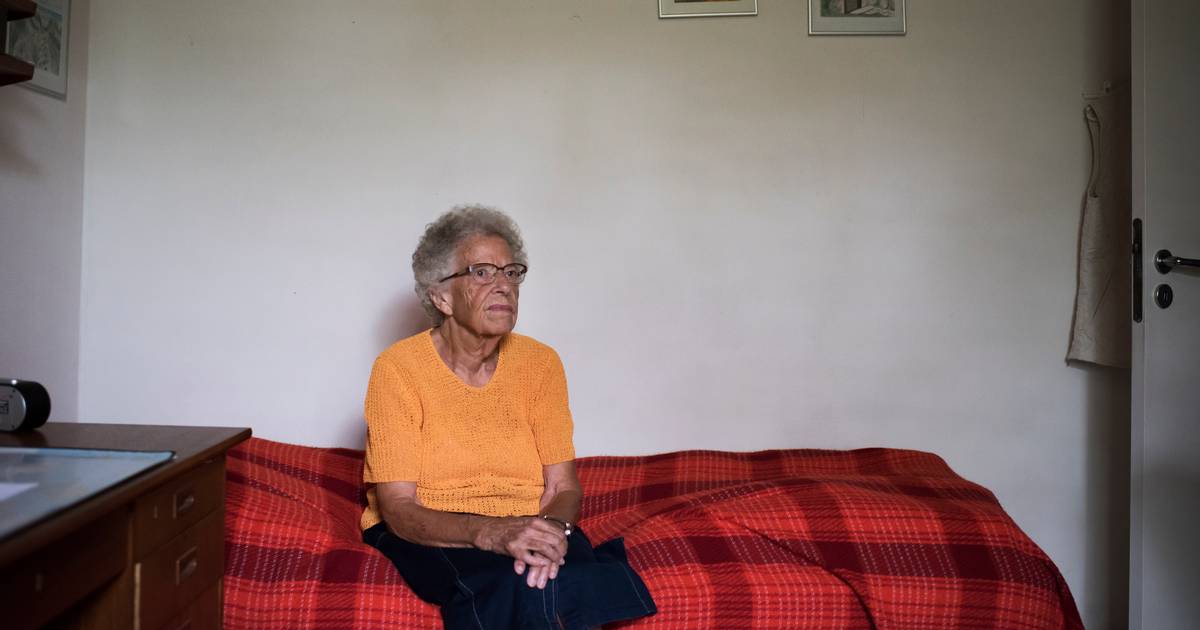 Den 88-årige Inge Thorup gik til foredrag med andre ældre: »Men stolene ...