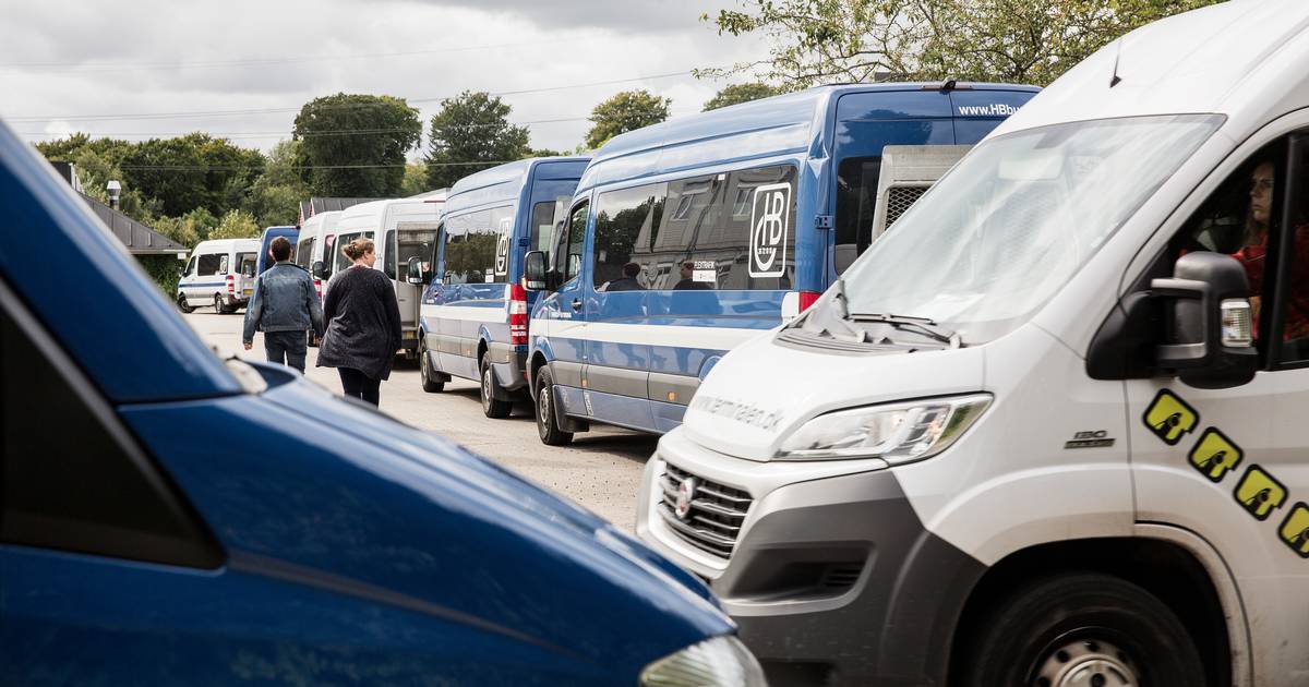 Nyt busselskab er billigere, men har udløst klagestorm fra frustrerede ... Nyt busselskab er billigere, men har udløst klagestorm fra frustrerede ...