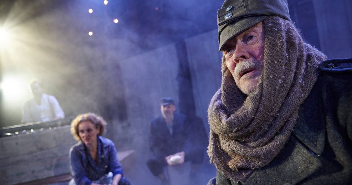 Uaktuel og insisterende langsommelig ”Svejk i Anden Verdenskrig ...