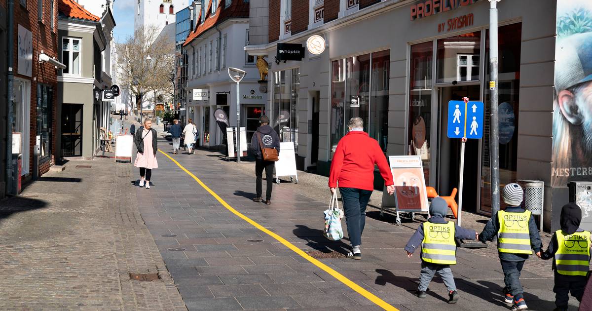 Coronavirus: Smitter man på 1 eller 2 meters afstand? - Jyllands-Posten