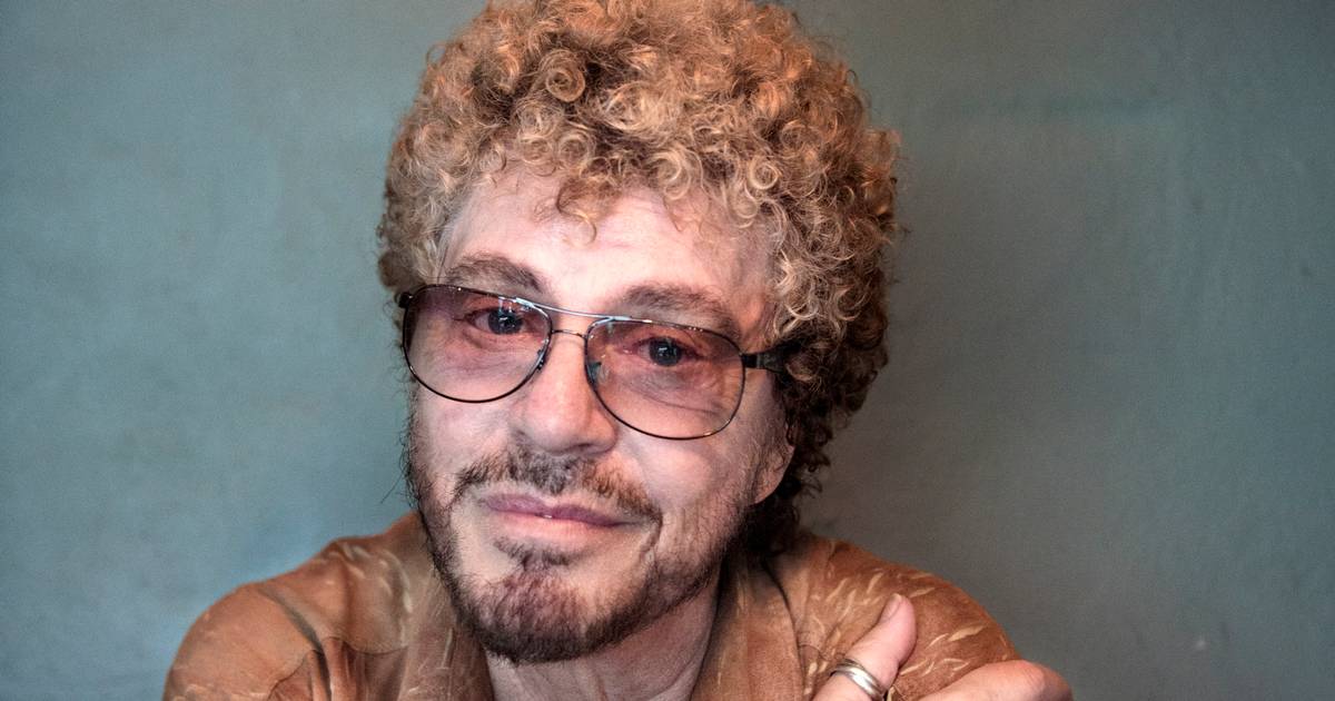 Sangeren Allan Mortensen har i over 50 år levet af at spille teater og ...