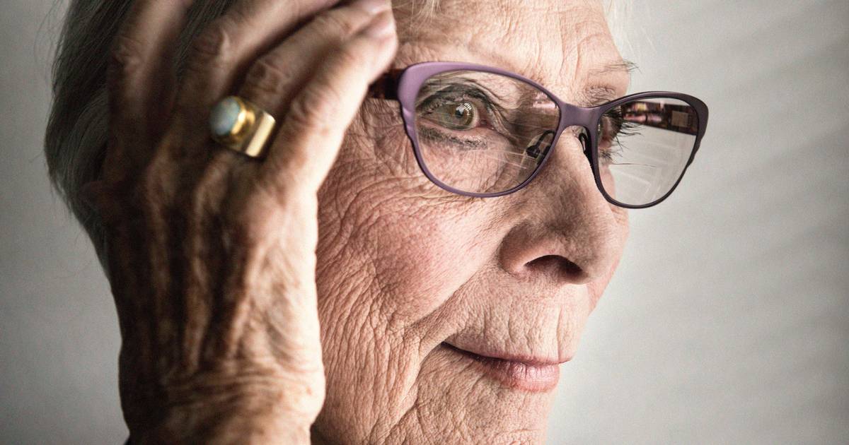 Skuespiller Lily Weiding er død - Jyllands-Posten