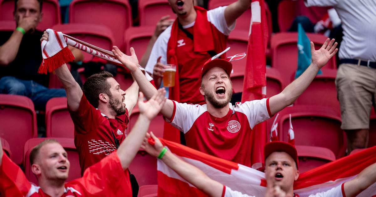 Danske fodboldfans slipper for isolation efter Baku-tur
