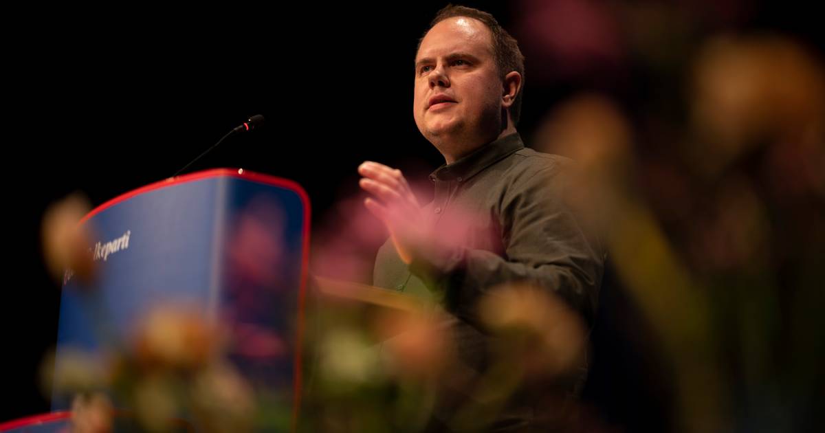 Martin Henriksen skal tænke over sin fremtid i DF efter nederlag til ...