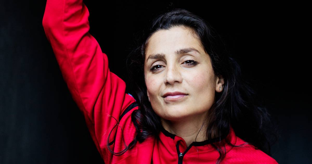 Dansk Flygtningehjælp dropper Nadia Nadim - Jyllands-Posten