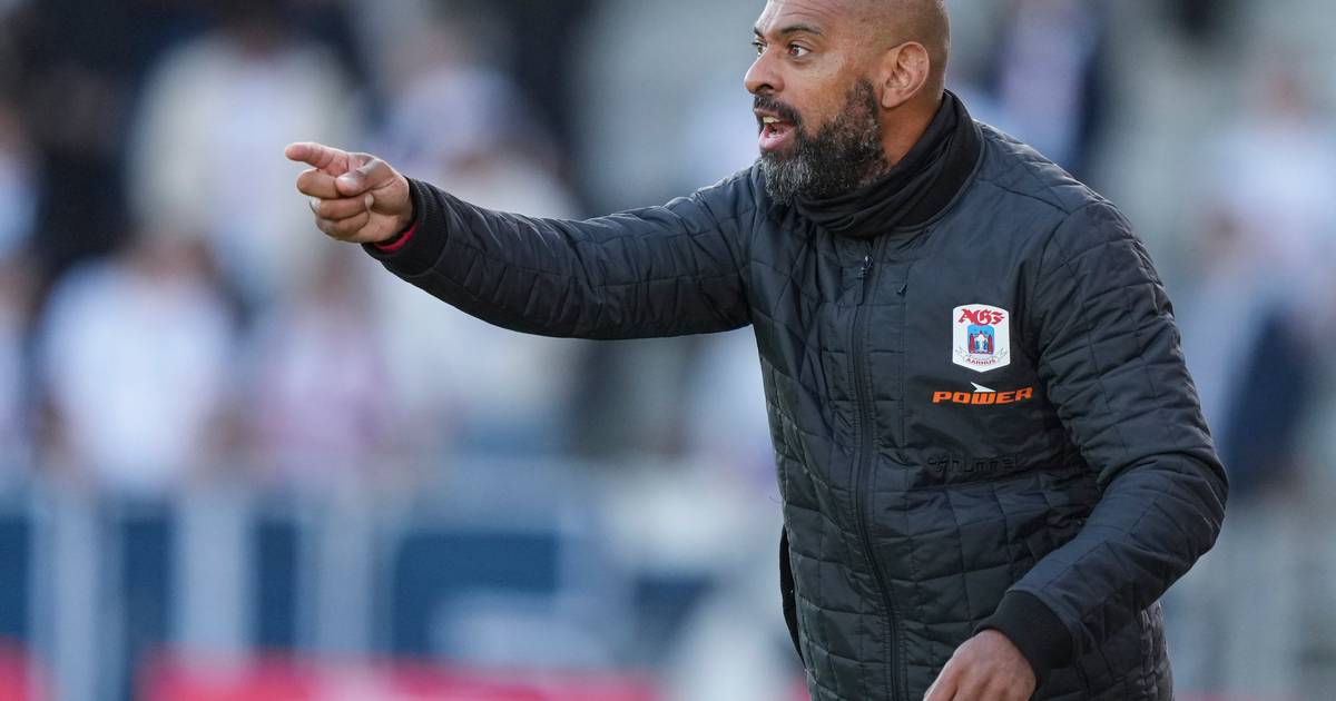 David Nielsen stopper i AGF - Jyllands-Posten