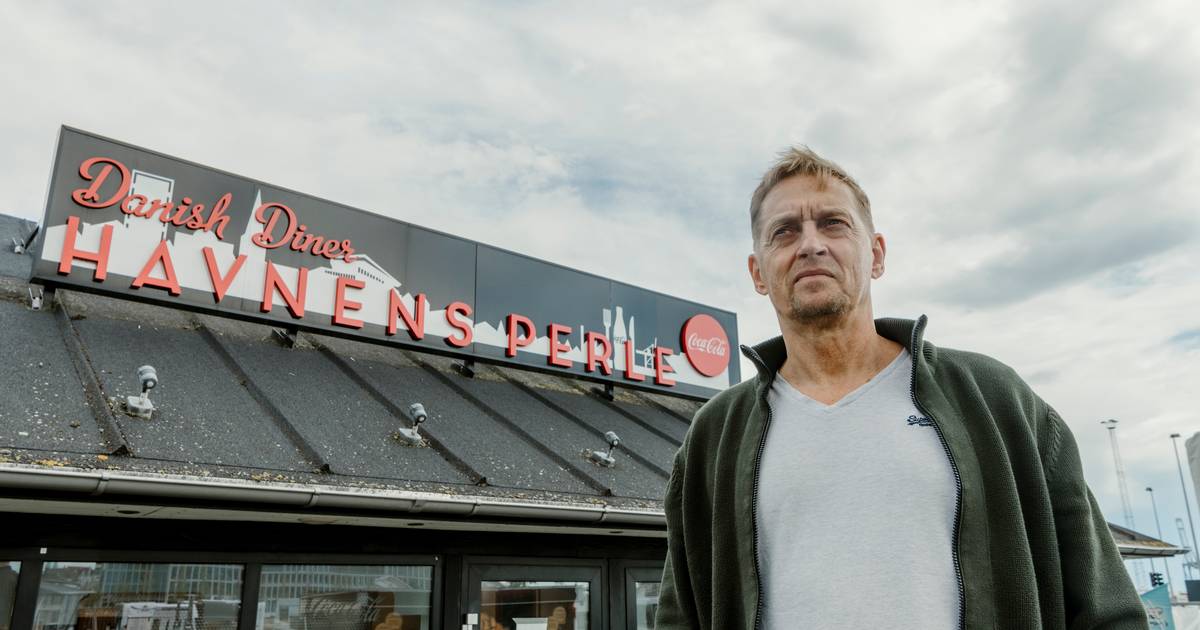 Havnens Perle rejser sig fra asken: »Jeg er pølsekongen, og det kan ikke være anderledes ...