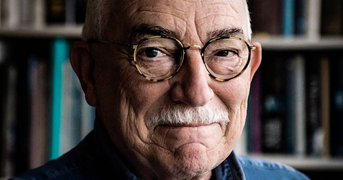 Uffe Ellemann-Jensen får det sidste ord på TV2 søndag - Jyllands-Posten