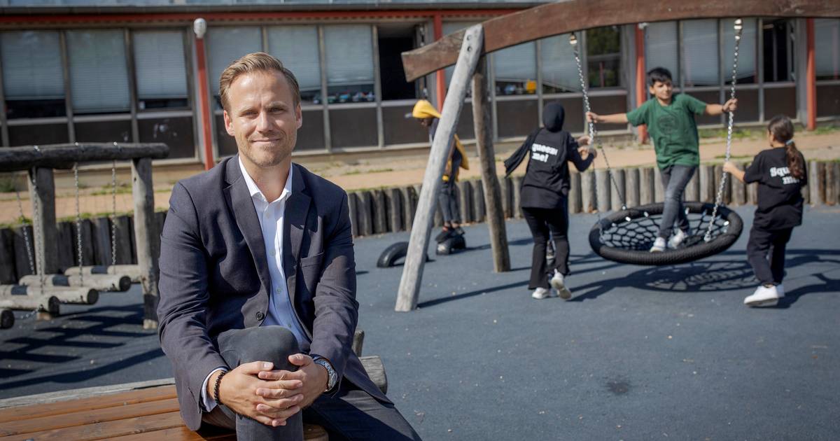 Skoleleder på Tingbjerg Skole ser tørklædeforbud som en dårlig idé ...