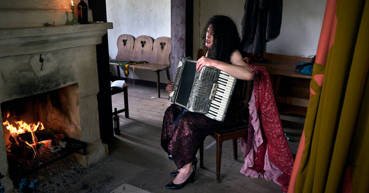 Kunstneren Adam Christensen har fået Inger Støjbergs fokus – og ikke ...