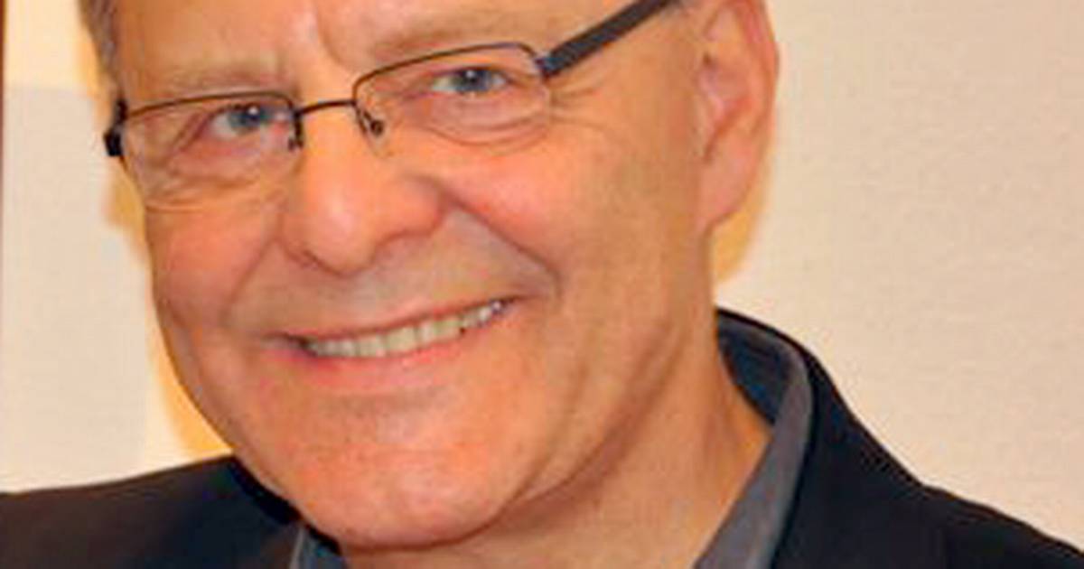 Det smukke ansigt er gemt bag masken - Jyllands-Posten