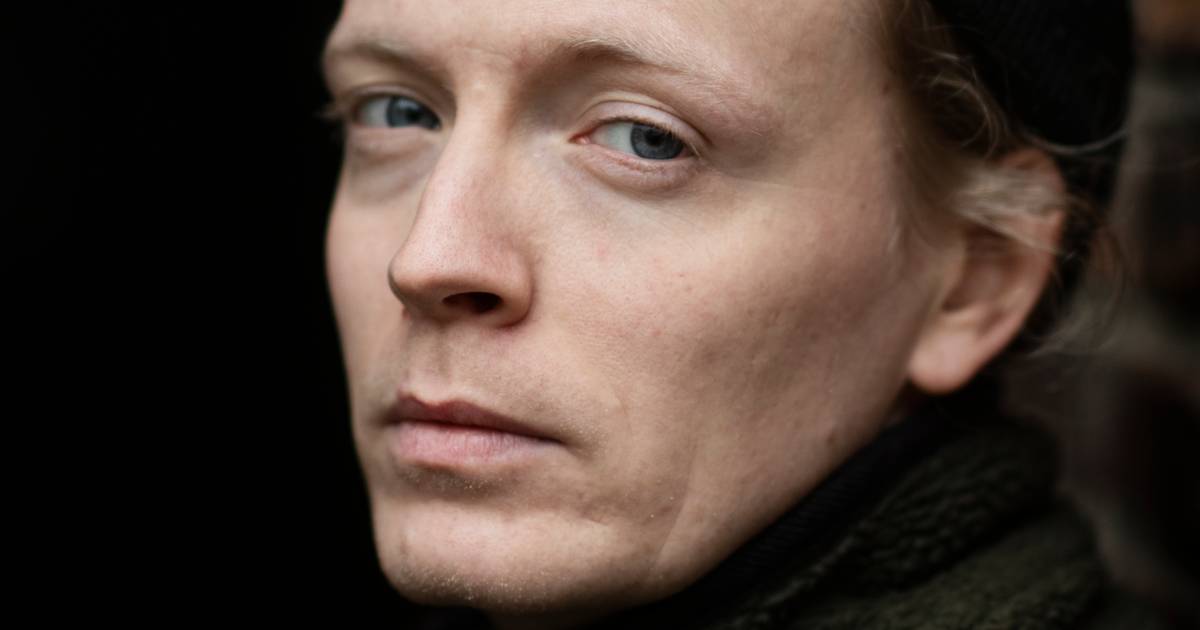 Han lovede en sjov bog om en hest med vinger. Hans nye bog fremstår som ...