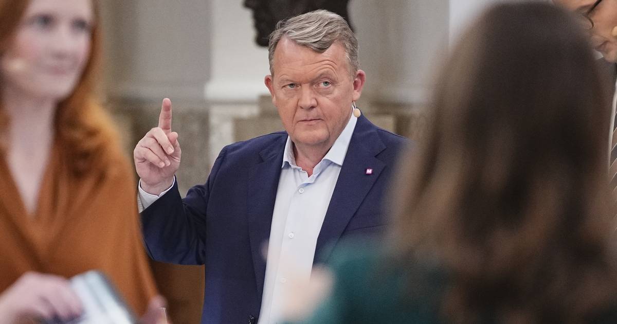 Her er, hvad der skete minut for minut i den første partilederdebat ... Her er, hvad der skete minut for minut i den første partilederdebat ...