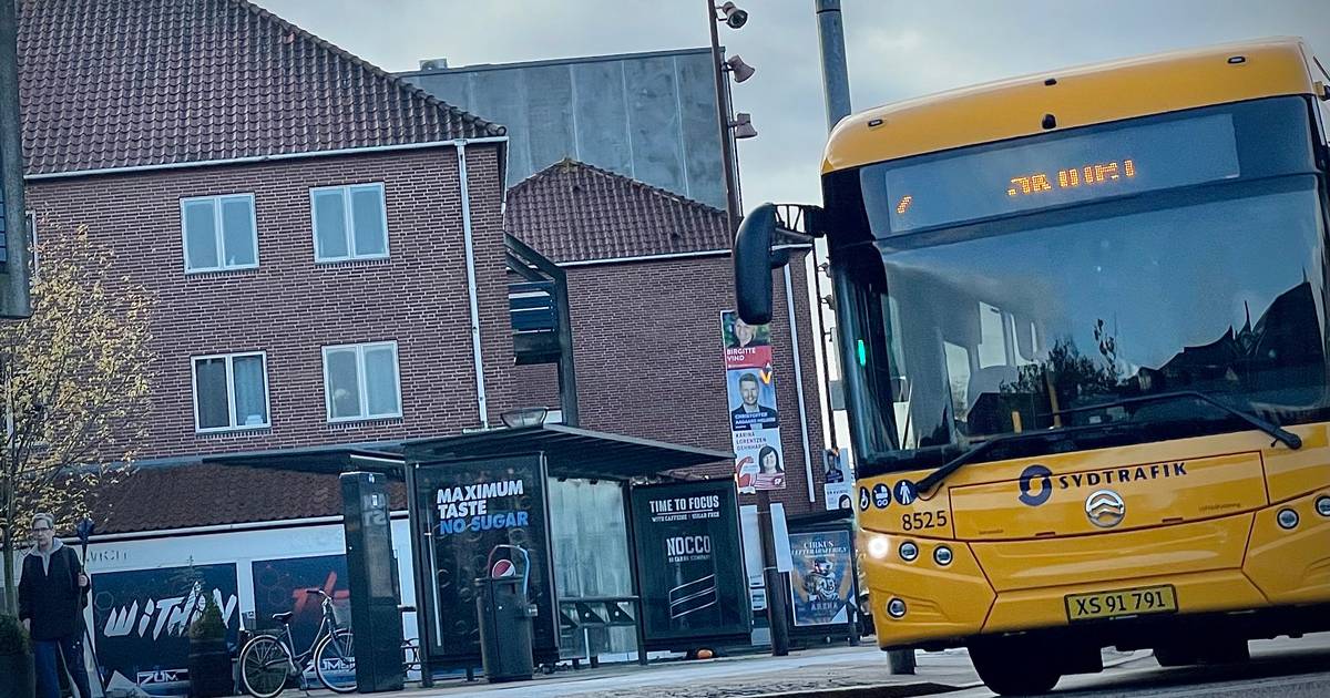 Gratis bus til pendlere: Nyt tiltag skal få bilerne ud af midtbyen - Jyllands-Posten