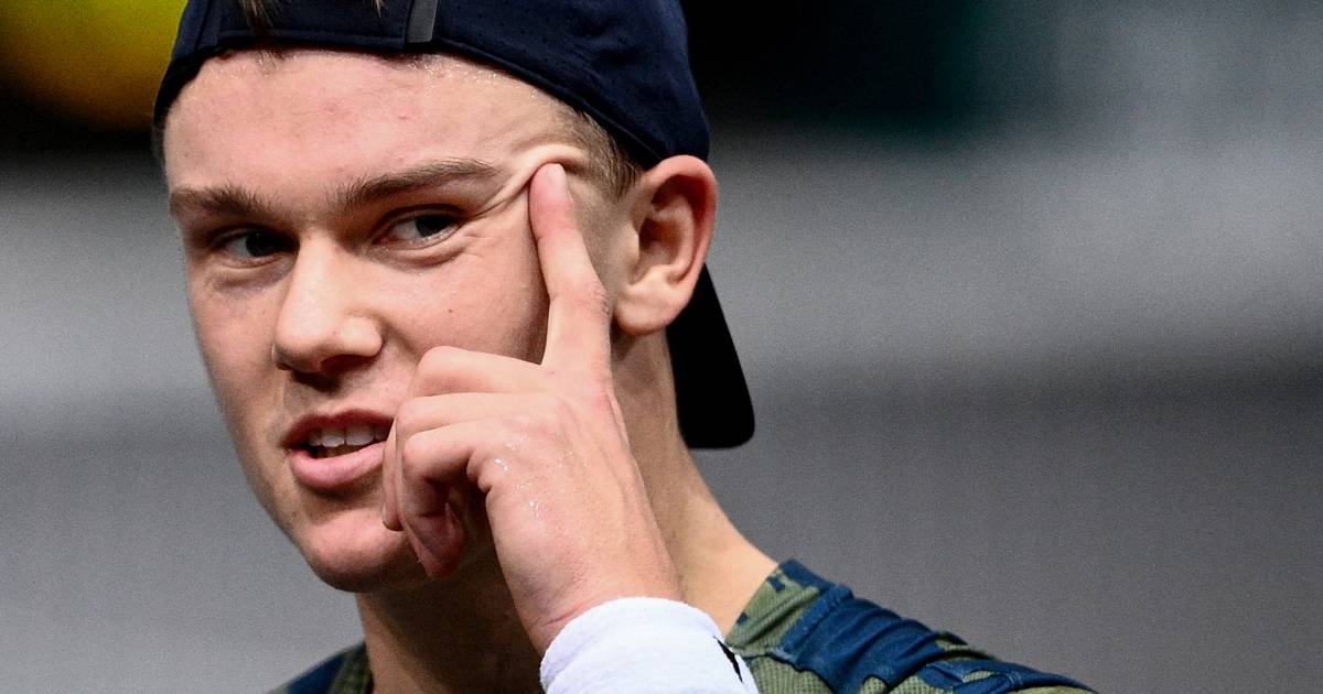 Holger Rune slår verdensetter og er i semifinalen - Jyllands-Posten