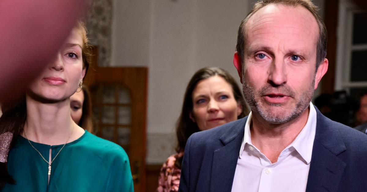 Martin Lidegaards første pressemøde afslørede alt. Én person kan volde ...