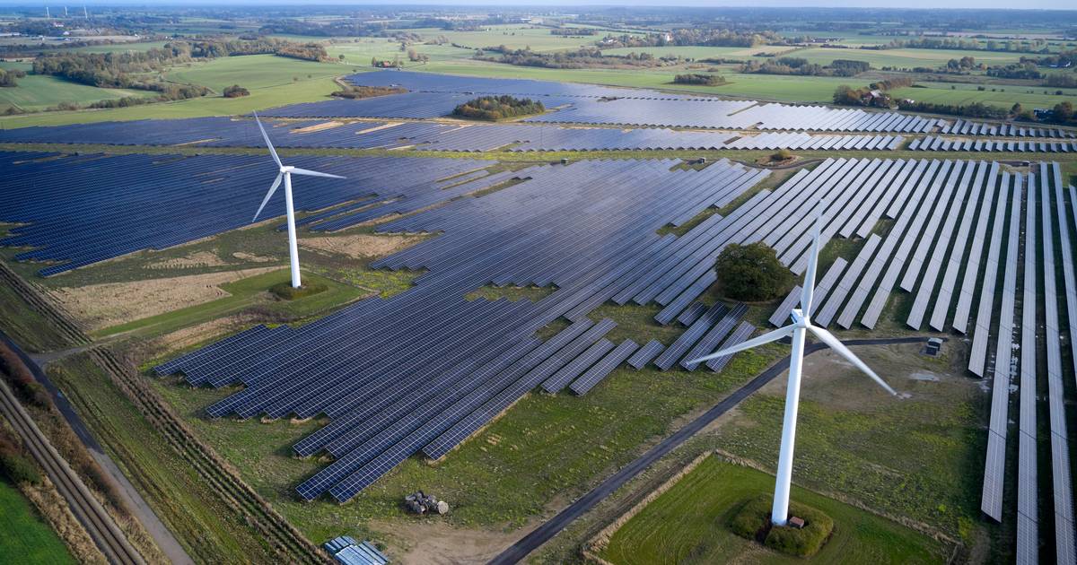 Solceller og vindmøller har lavet mere strøm i år end sidste år - Finans