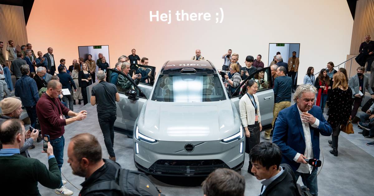 Kæmpe-Volvo EX90 bliver fuldt elektrisk - Jyllands-Posten