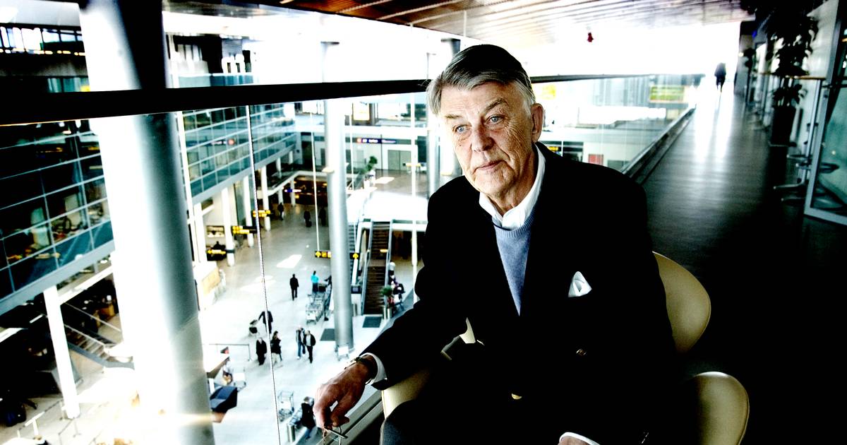 Den svenske sanger Sven-Bertil Taube er død, 87 år - Jyllands-Posten