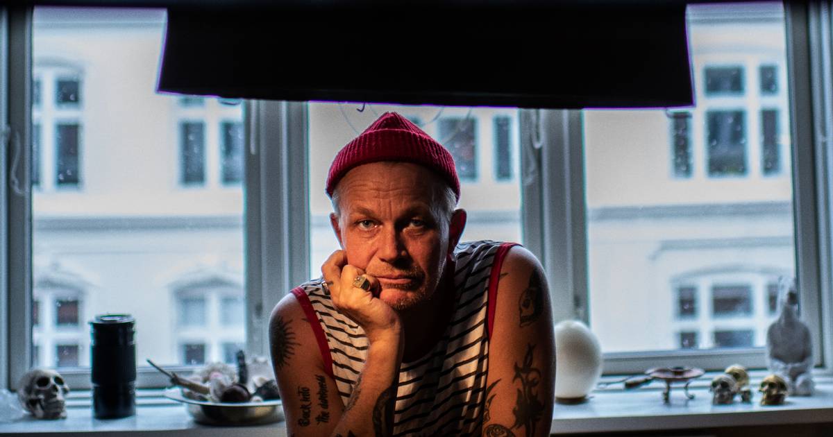 Han fotograferede i Emiraterne – forholdene ligner Qatar - Jyllands-Posten