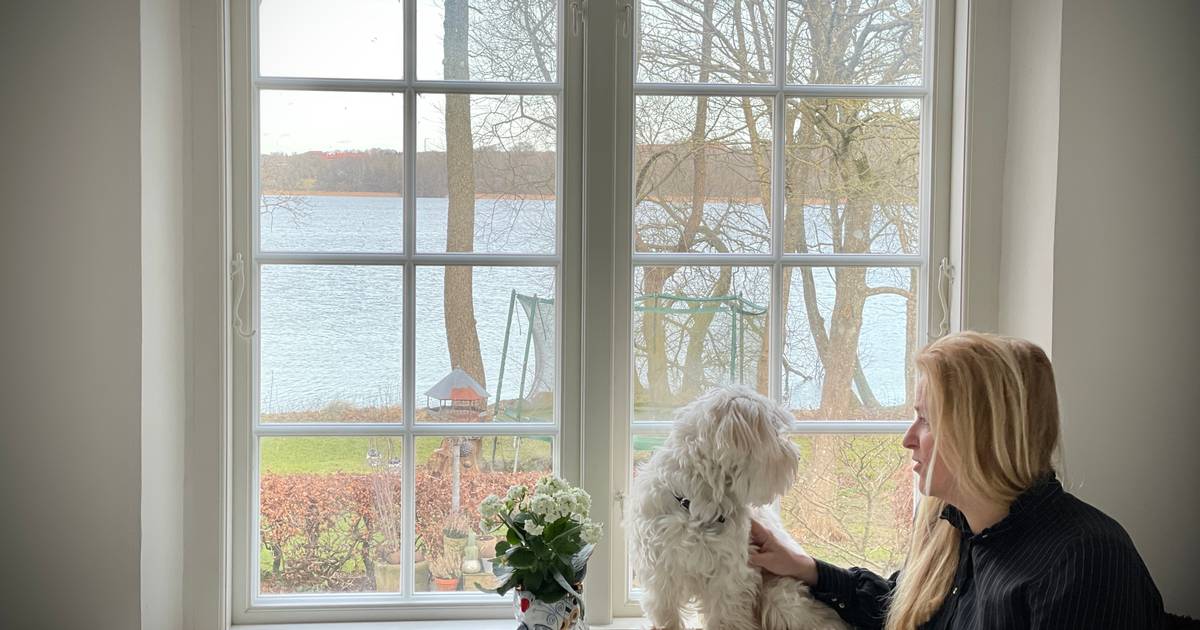 Lise Bertelsen sad i Kastrup og ventede på flyet til Karup, da hun læste nyheden om lufthavnens ...