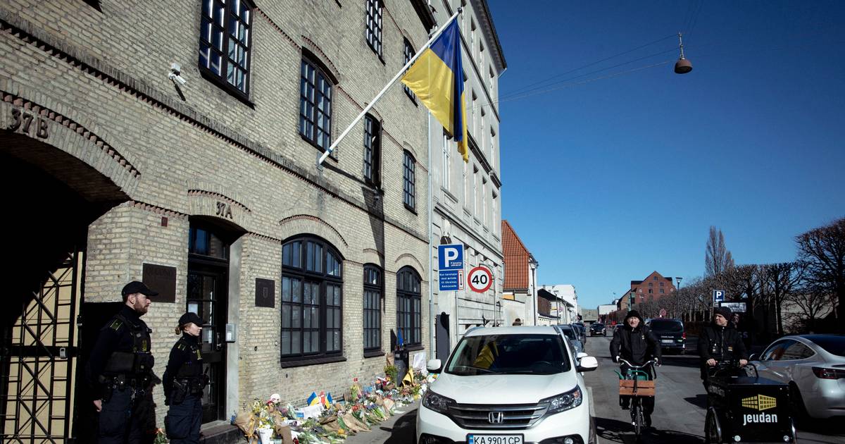 Ukraines ambassade i Danmark har modtaget blodig pakke - Jyllands-Posten