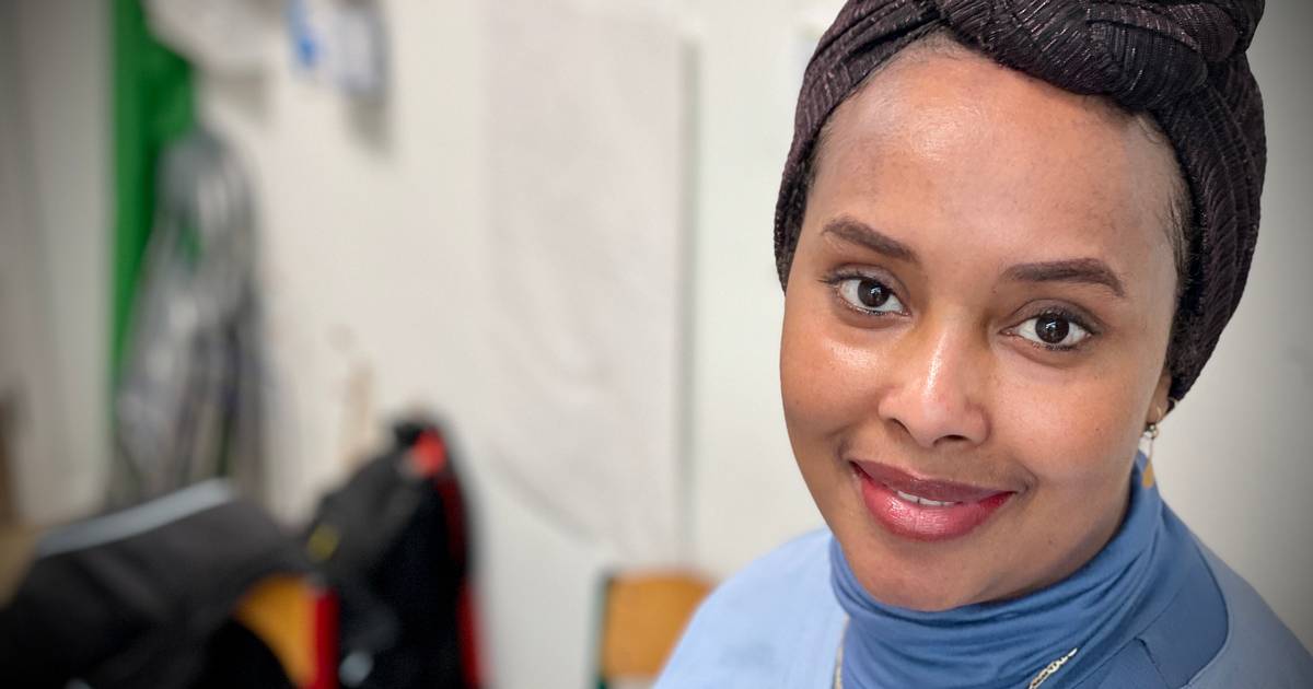 Rollemodel på flere måder: De ældre damer spørger, hvordan hun sætter ...