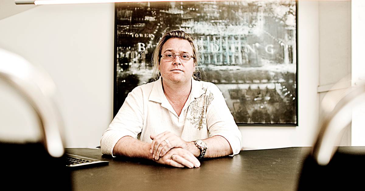 Rockstjerne efterlader sig milliongæld – nu bliver flere adresser sat ...