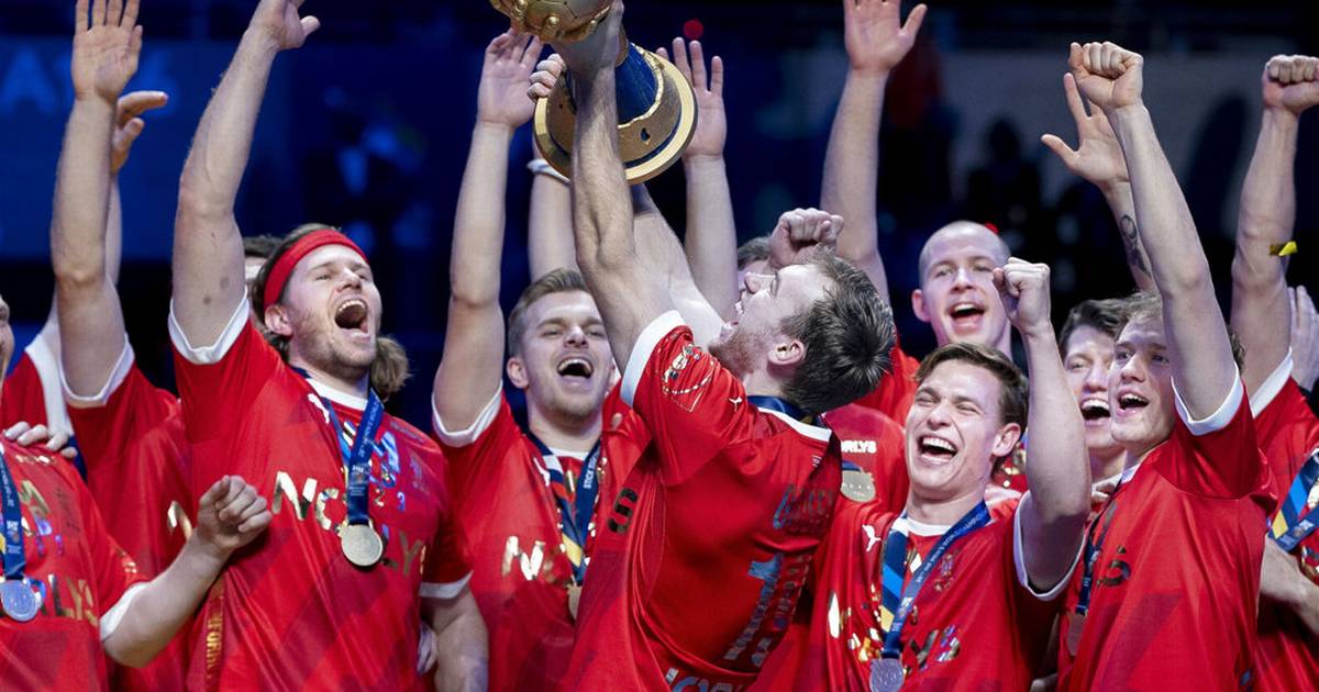 Panodiler skal redde VM-stjerneskuddets tur på balkonen - Jyllands-Posten