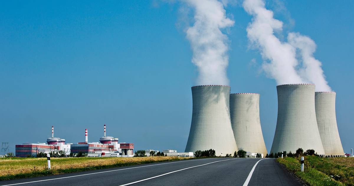 Klimaministeren får ros for at feje dansk atomkraft af banen - Jyllands ...