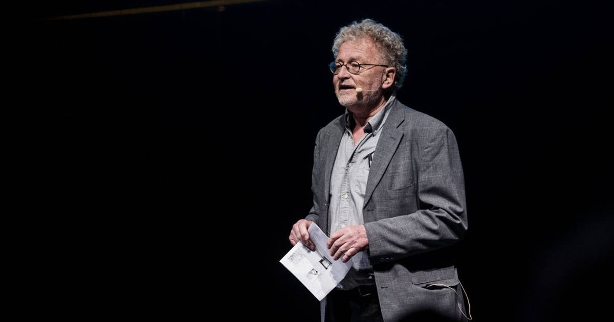 Politikerne får en tur med hans skarpe streg