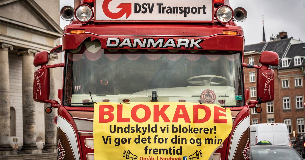Udskældt afgift får konsekvenser: Så mange lastbiler forsvinder fra vejene - Finans
