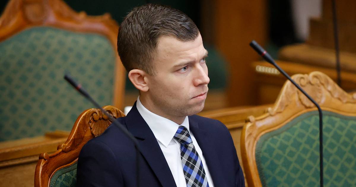 Partiet tror ikke på den nye boligskat – men så blev det alvor i folketingssalen - Jyllands-Posten