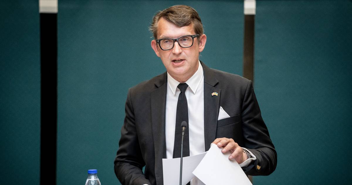 Troels Lund Poulsen forholder sig til Nato-rygter: Vi bliver nødt til at genbekræfte aftalen fra ...