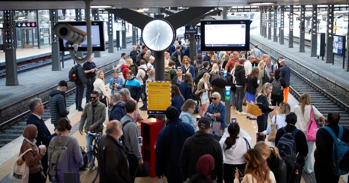 DSB om forsinkelser og aflysninger: »Det forværres fra time til time ...