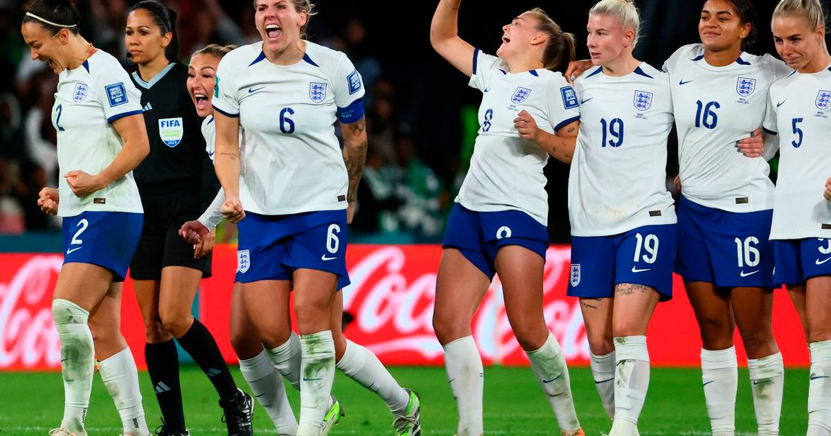 England afværgede katastrofen og avancerer efter straffespark ...