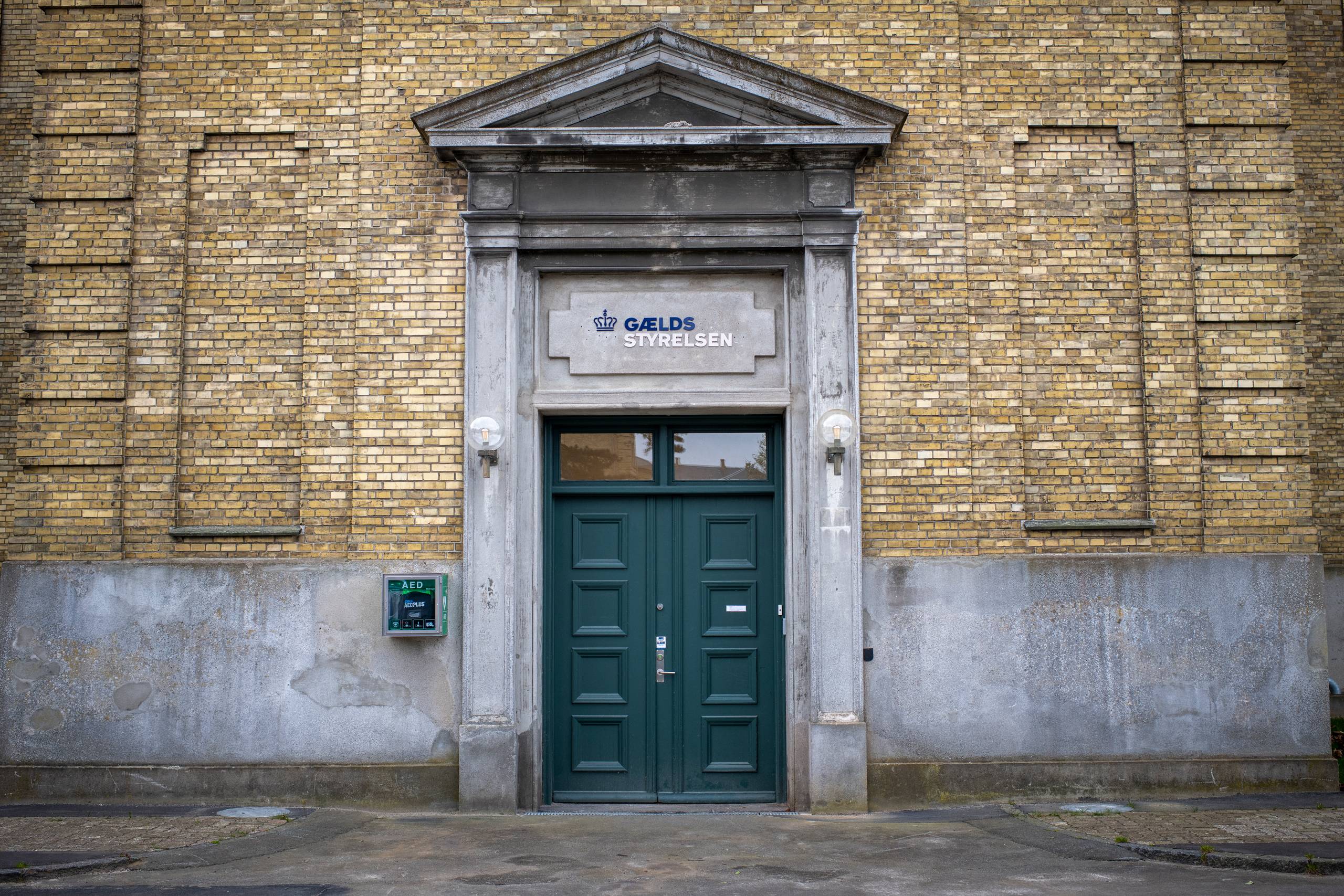 Gældsstyrelsen hentede knap to milliarder fra borgernes løn i 2022 ...