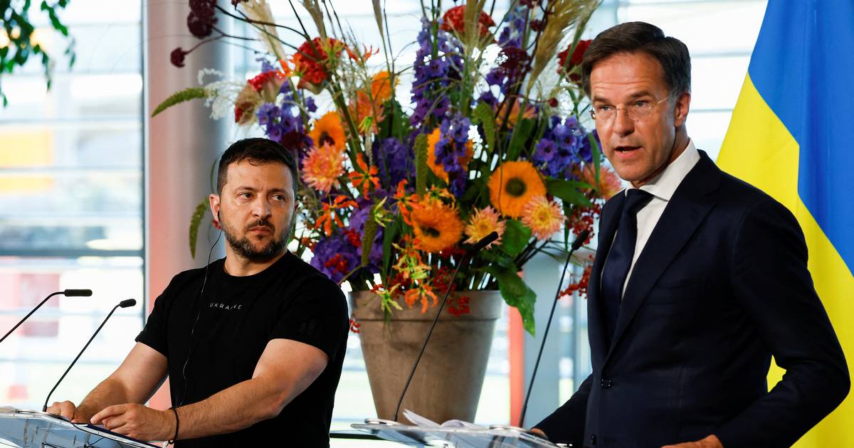 Danmark og Holland vil levere F-16 til Ukraine - Jyllands-Posten