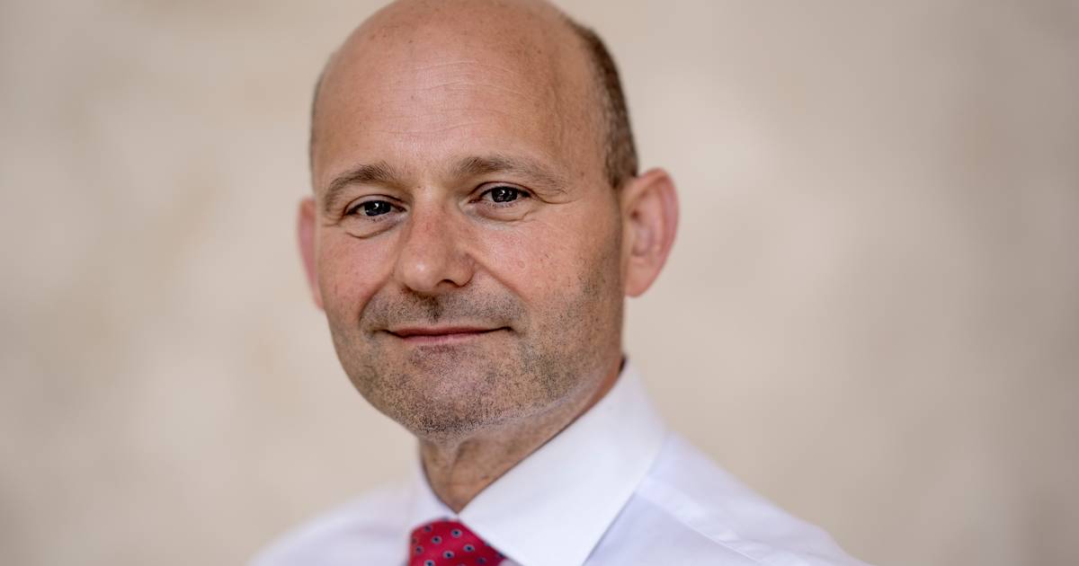 Pape vil fortsætte som leder: Forstår ikke kritik - Jyllands-Posten