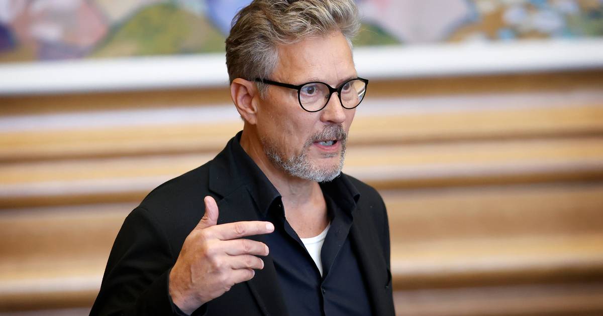 Sygemeldt Gejl langer ud efter ligestillingsministeren - Jyllands-Posten
