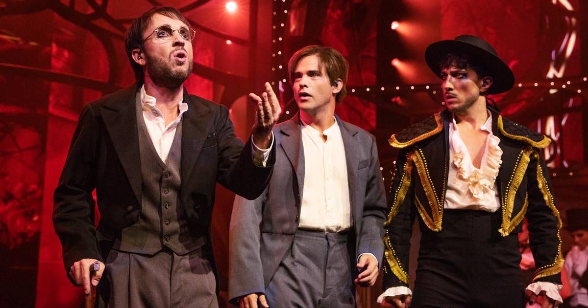 Sex, drama og musikalsk ekstravagance pryder ”Moulin Rouge! The Musical ...