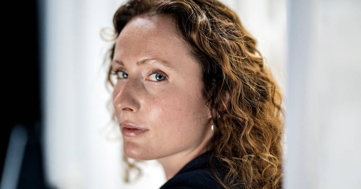 Når hendes veninder siger, at de hader mænd, siger hun, at hun er bange ...