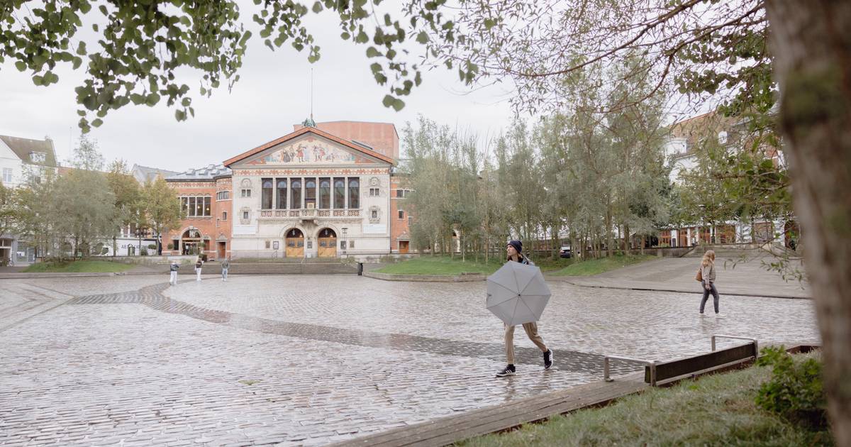 Byens torve skal have nyt liv - Jyllands-Posten