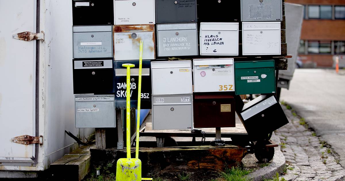 Fra 2024 koster det mindst 25 kroner at sende et brev - Jyllands-Posten